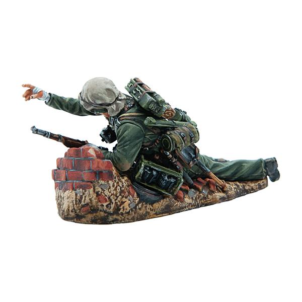 German MG34 Assistant Gunner, German 6th Army, Stalingrad, 1942--single ...