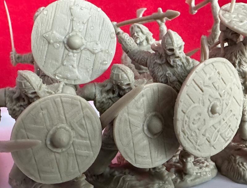 Dark Age Vikings--10 fighting and shield wall poses Plus Einar (Gray ...