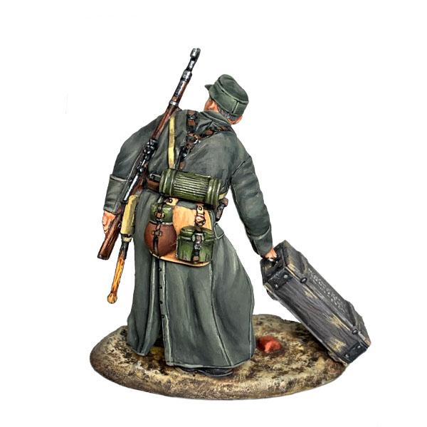 German Volksgrenadier with Ammo Crate, Battle of Konigsburg, Eastern ...