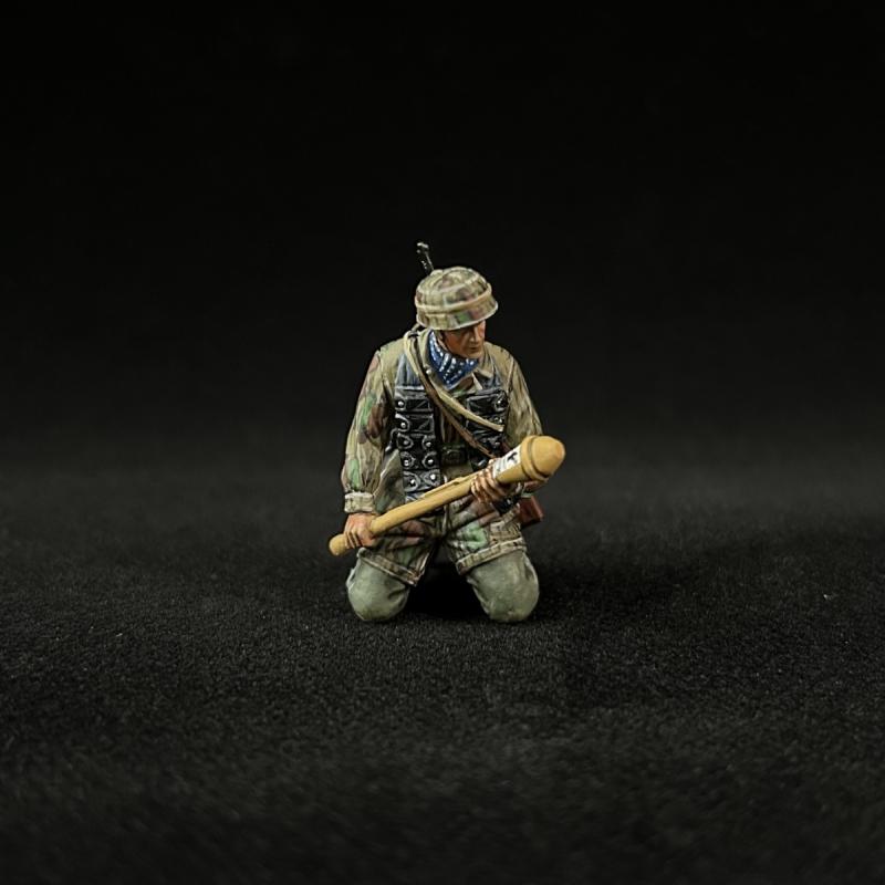 Fallschirmjäger Rifleman Holding a Panzerfaust, Battle of Normandy ...
