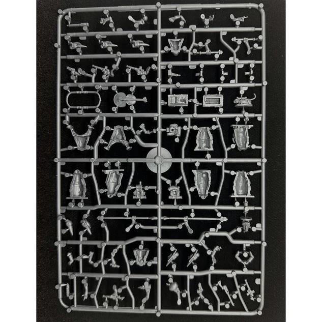 28mm Quar Fidwog Command--fourteen multi-part hard plastic figures ...