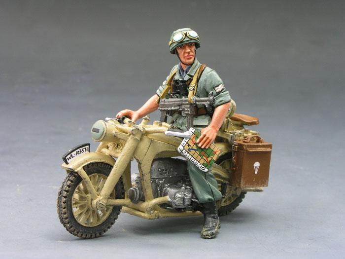 German Fallschirmjager Dispatch Rider with Map--RETIRED. - FJ009-07 ...