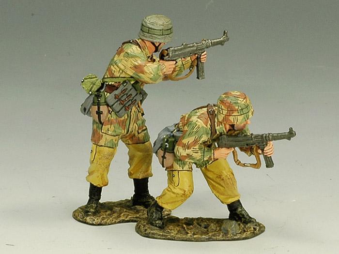 German Fallschirmjager Fire Team--two figures w/ submachine guns ...