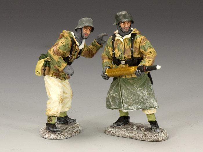 Flak 41 88m Gun Crew Set #1--two WWII German figures--RETIRED. ONE ...