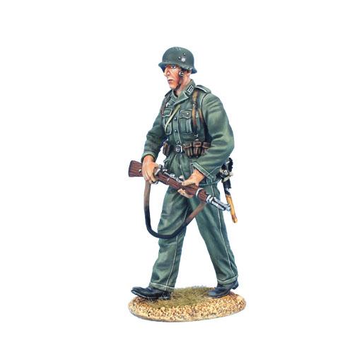 German Soldier Walking with K98--single figure--RETIRED--LAST ONE ...