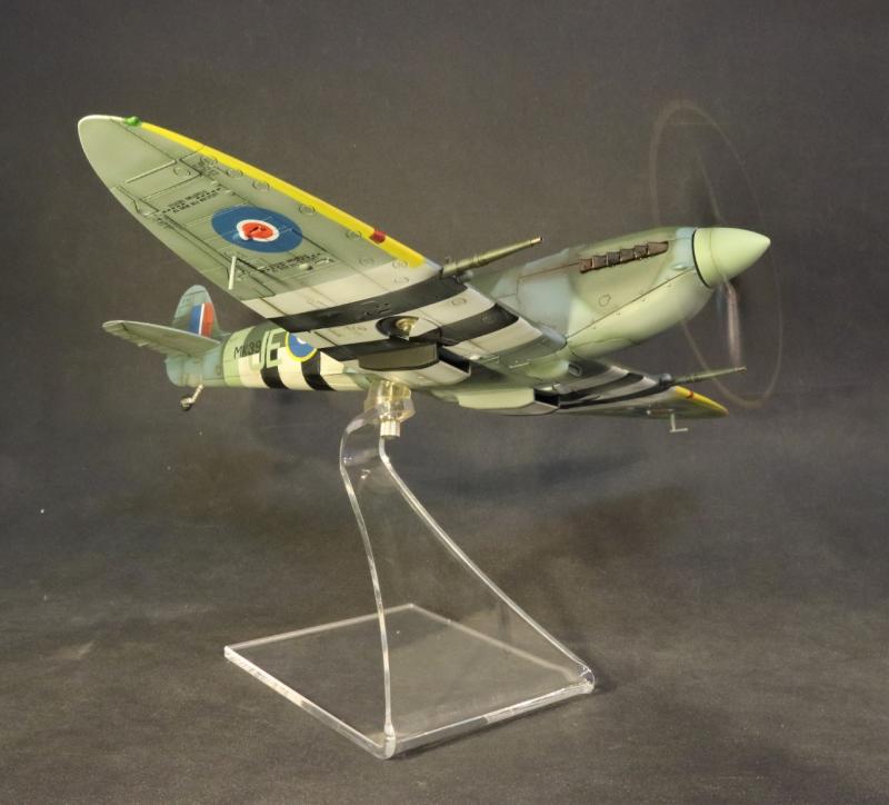 Supermarine Spitfire MK.IXe MK392, with Commander J. E. Johnson, No.144 ...